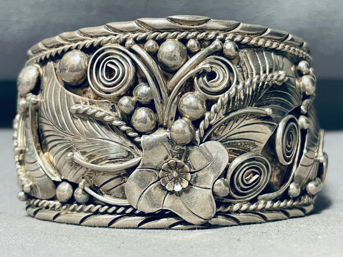 One Of The Most Detailed Flower Vintage Native American Navajo Sterlin ...
