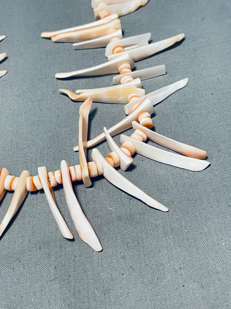 Optimum Vintage Native American Navajo Long Shell Necklace Old – Nativo ...