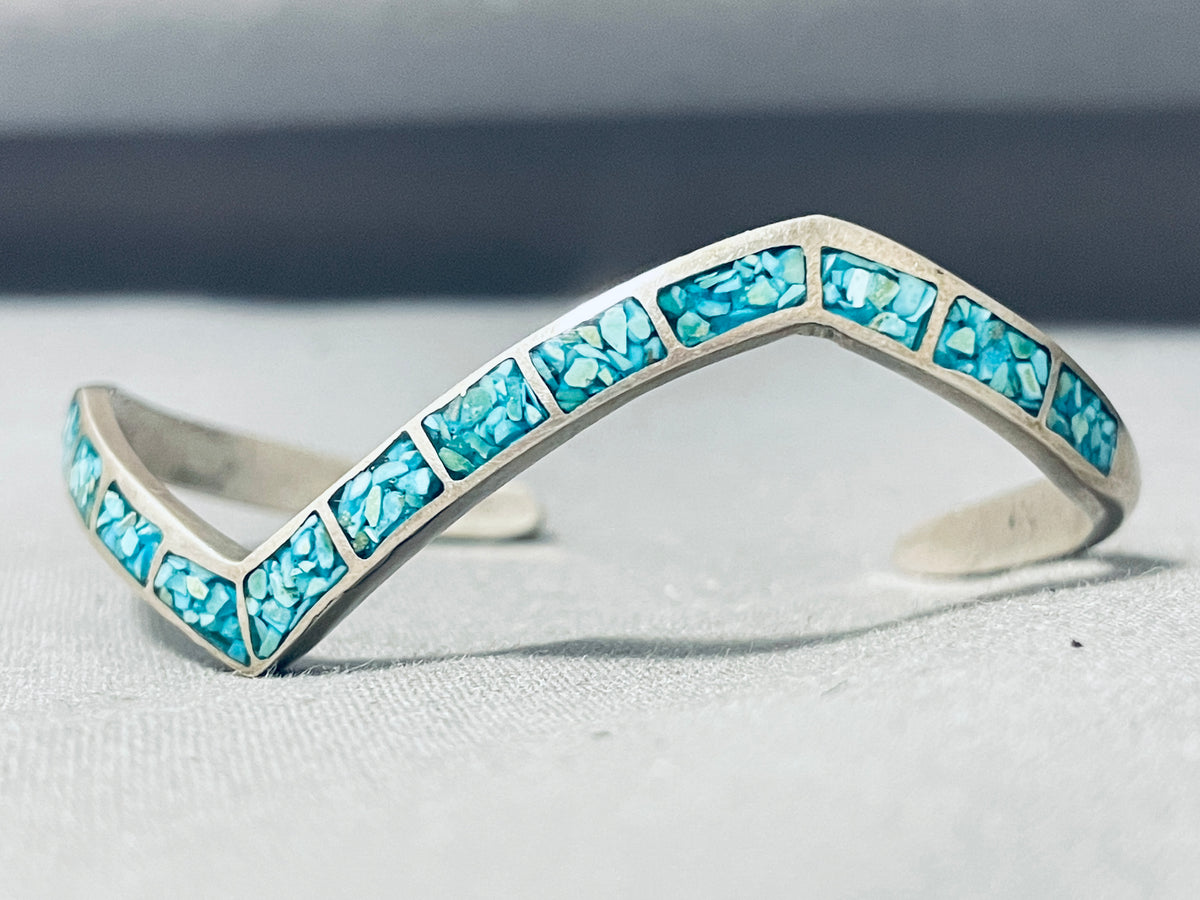 Fascinating Vintage Native American Navajo Turquoise Chip Inlay Sterli ...