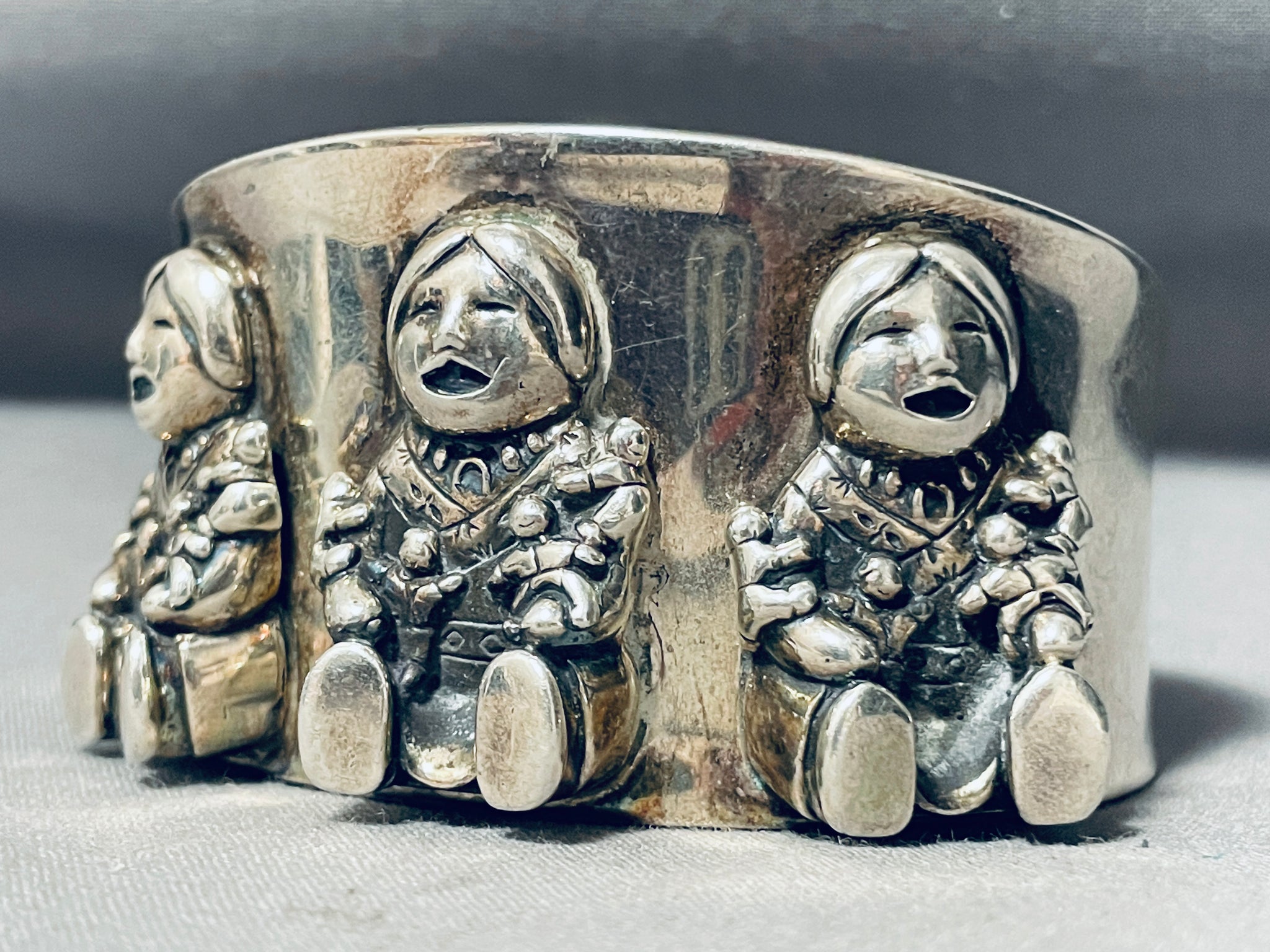 Quite Detailed Vintage Southwest Sterling Silver Storyteller Bracelet ...