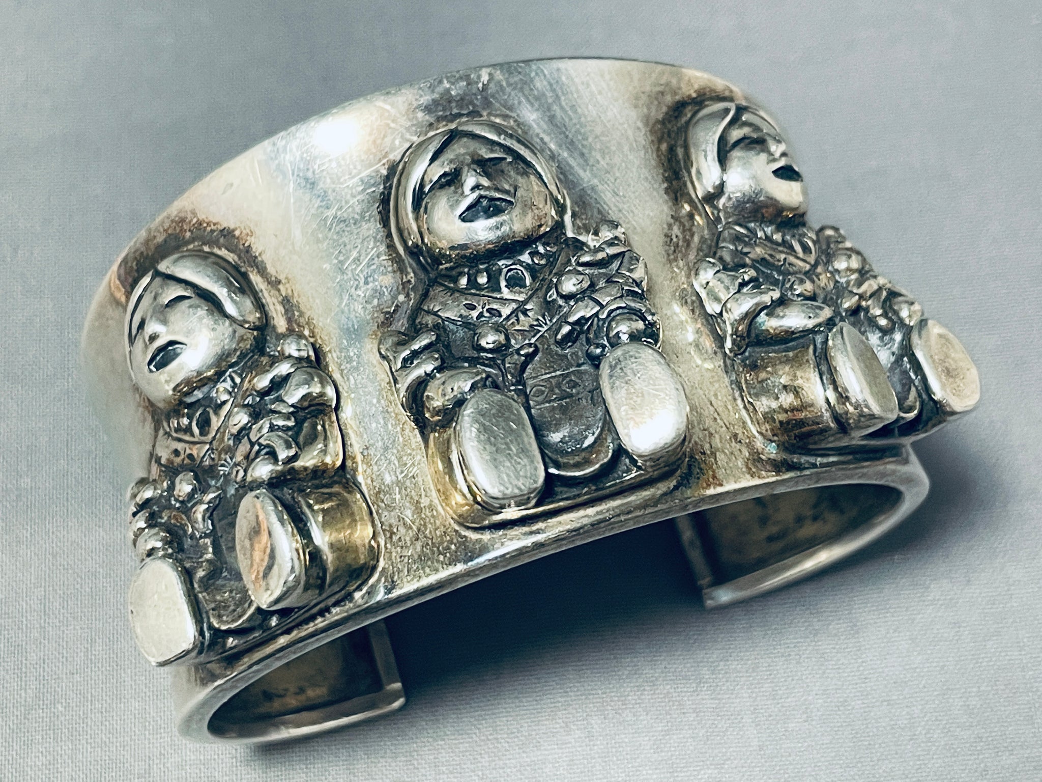 Quite Detailed Vintage Southwest Sterling Silver Storyteller Bracelet ...