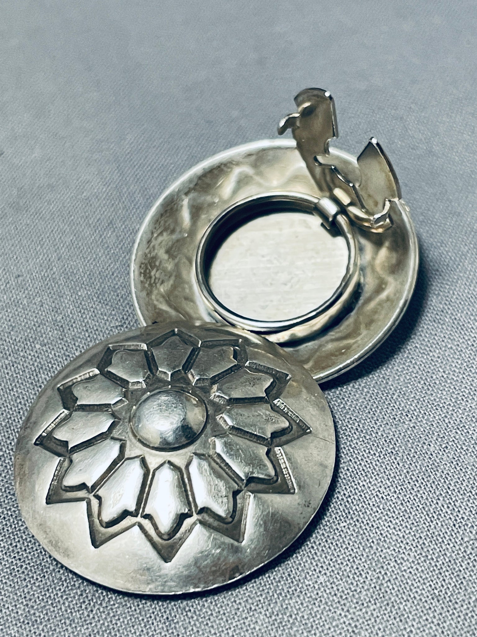 Unique Vintage Native American Navajo Round Sterling Silver Button Cov ...