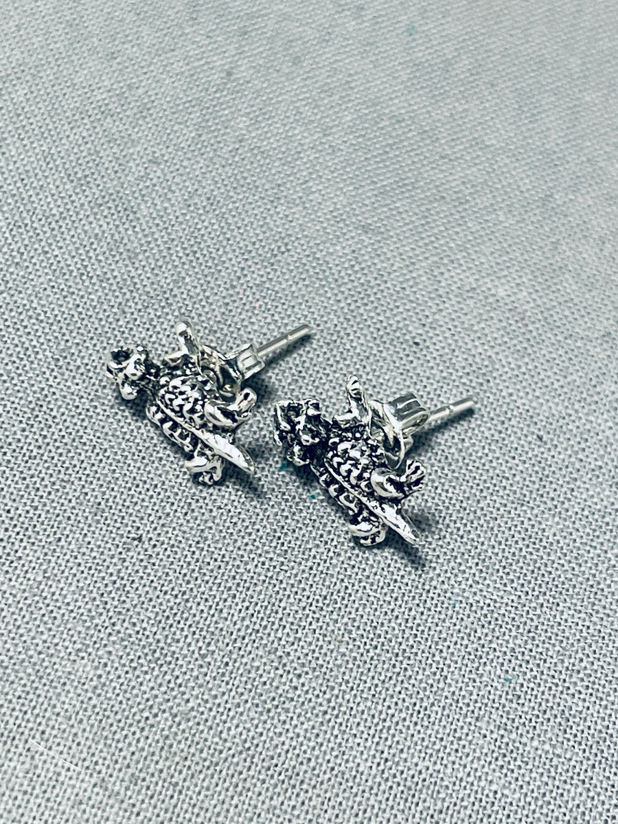 Marvelous Native American Navajo Sterling Silver Toad Earrings – Nativo ...