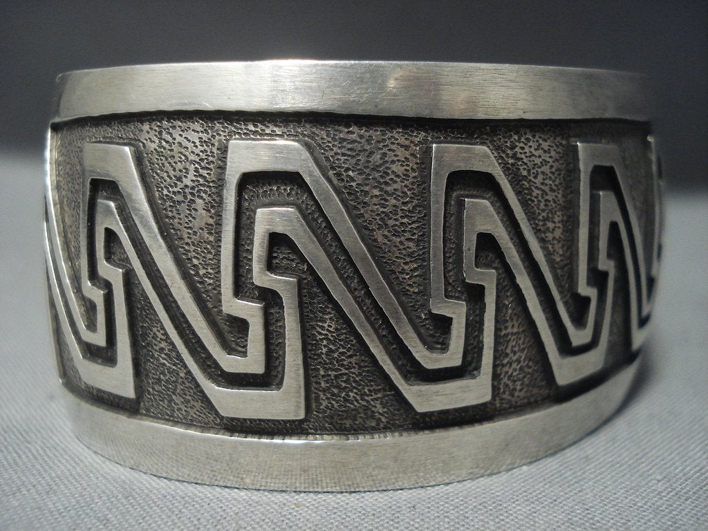 Illustrious!! Vintage Navajo ''waves Of Water'' Sterling Native Americ ...