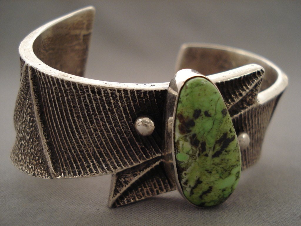 Lightning Bolt Navajoo Gaspeite Native American Jewelry Silver Bracele ...