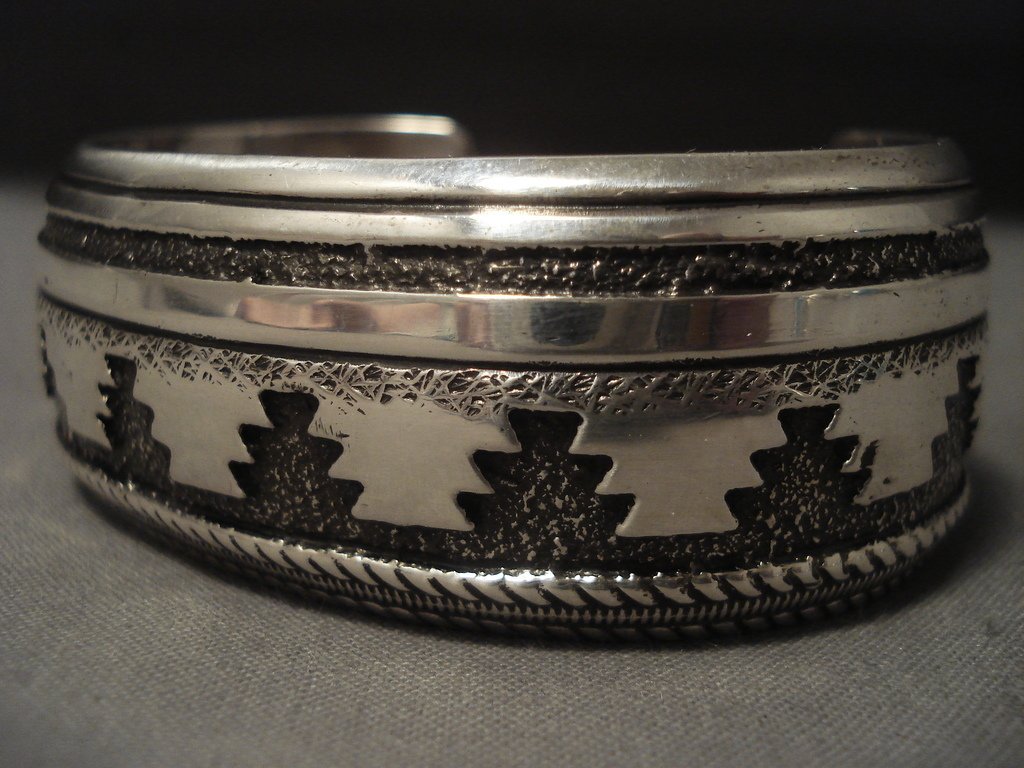 More Unique And Heavier Vintage Navajo Thomas Singer Native American J ...