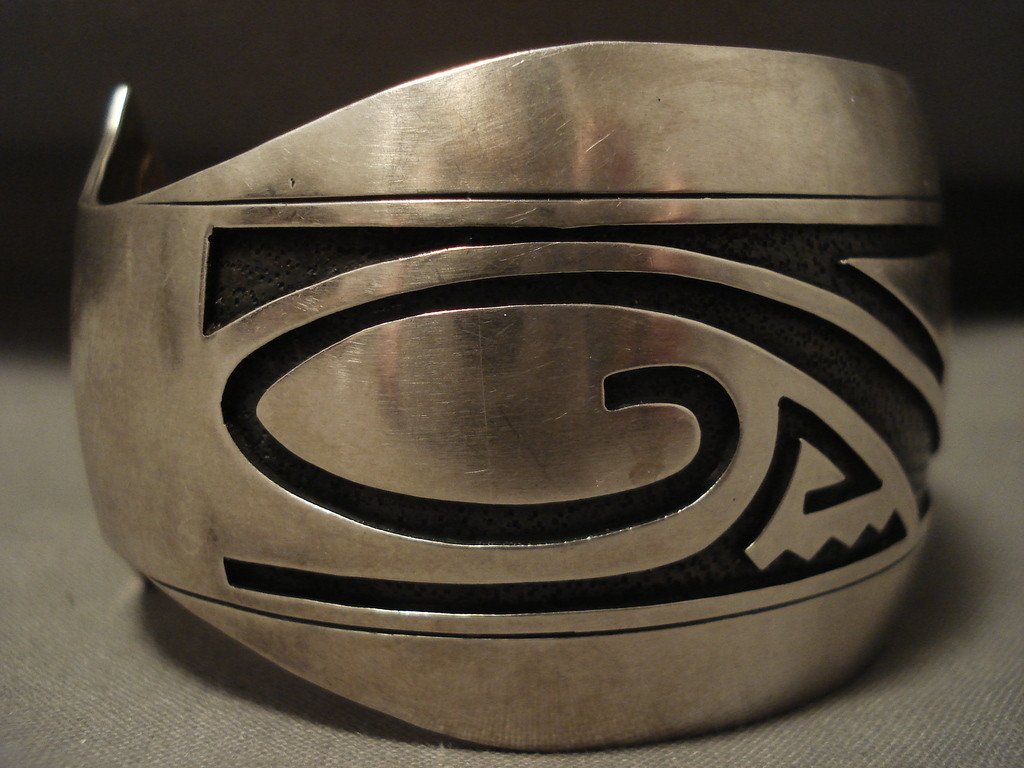 Museum Vintage Navajo 'Mosaic Water Wave' Native American Jewelry Silv ...