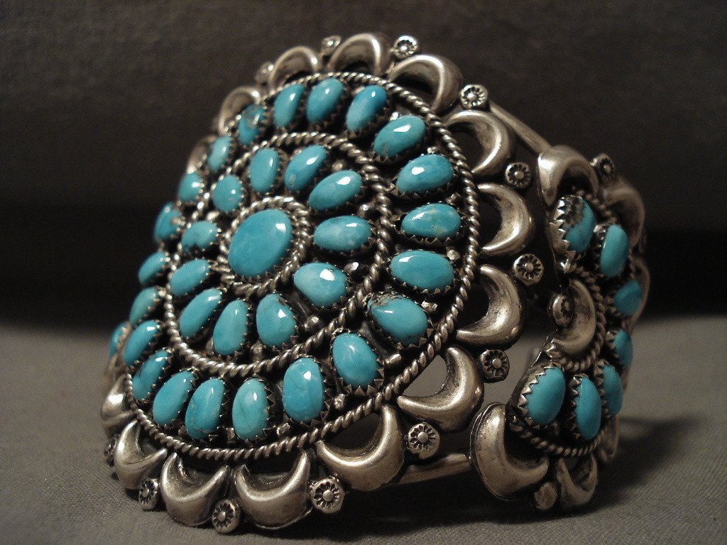 Museum Vintage Navajo Turquoise 'Wave' Native American Jewelry Silver ...