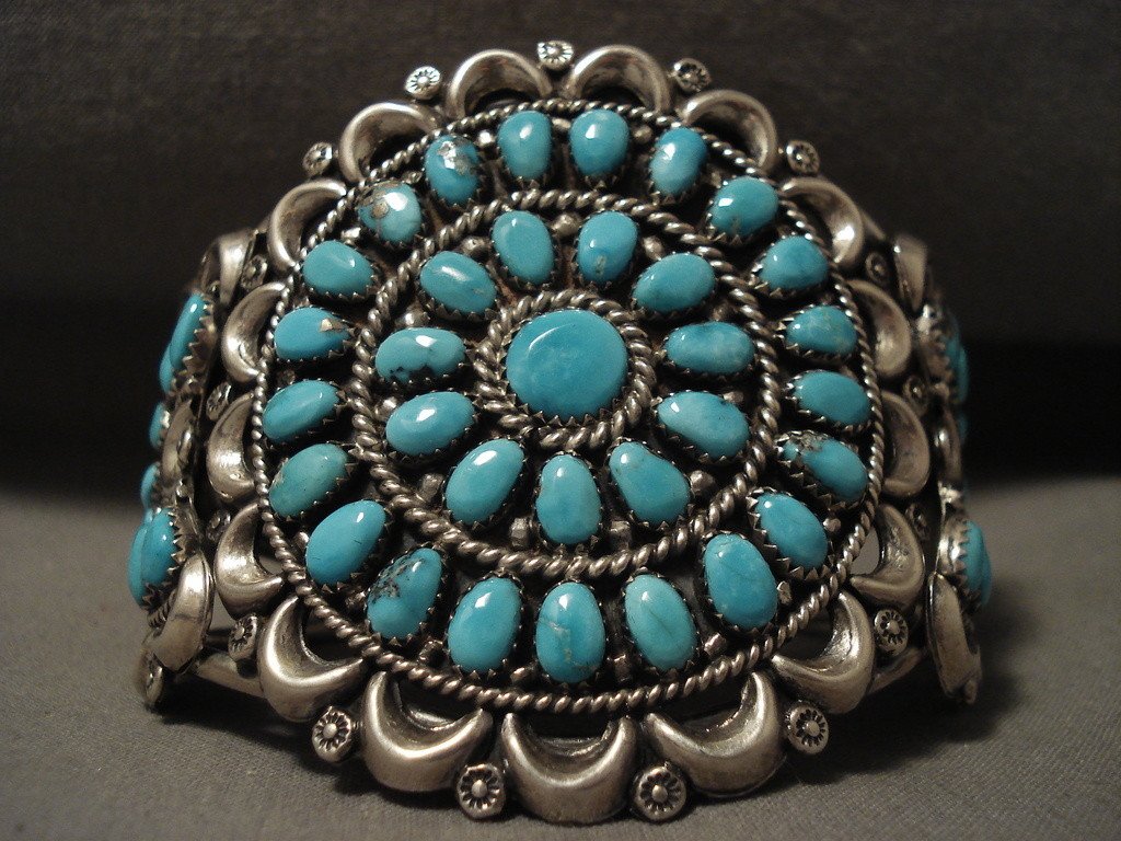 Museum Vintage Navajo Turquoise 'Wave' Native American Jewelry Silver ...