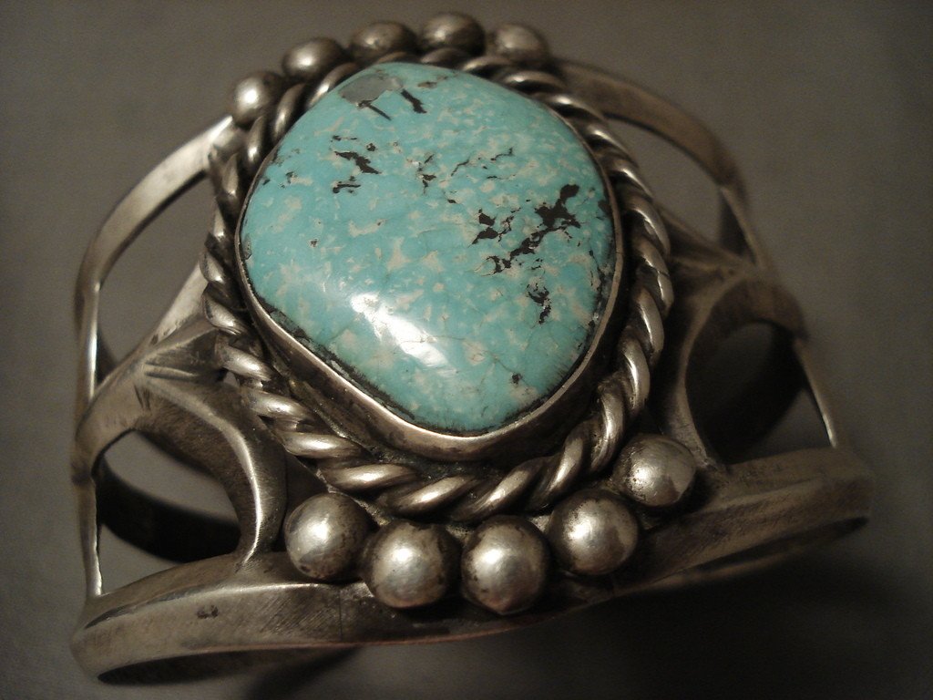 Tremendous Vintage Navajo Natural Easter Blue Turquoise Native America ...